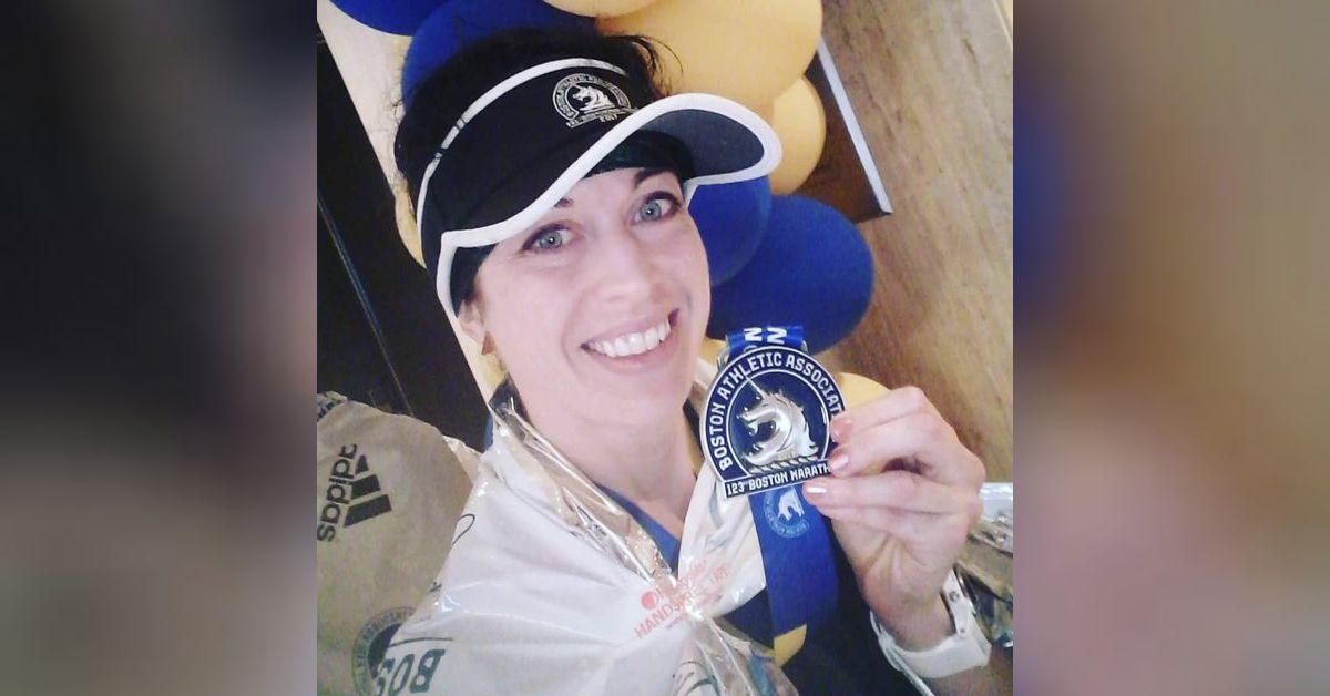 155 - Laura Bergmann Helps You Get Unstuck | Run This World with Nicole DeBoom Podcast