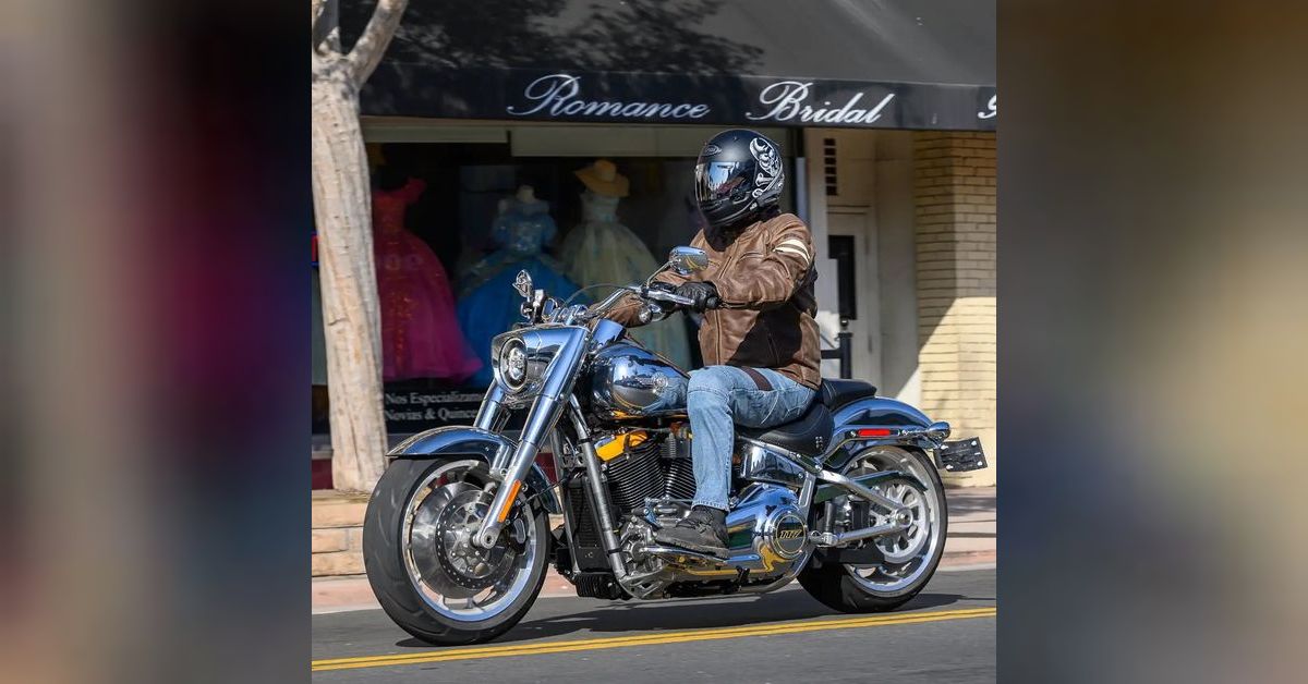 HD Gray Ghost + Schuberth Edge + "Itchy Boots" Noraly Schoenmaker ...