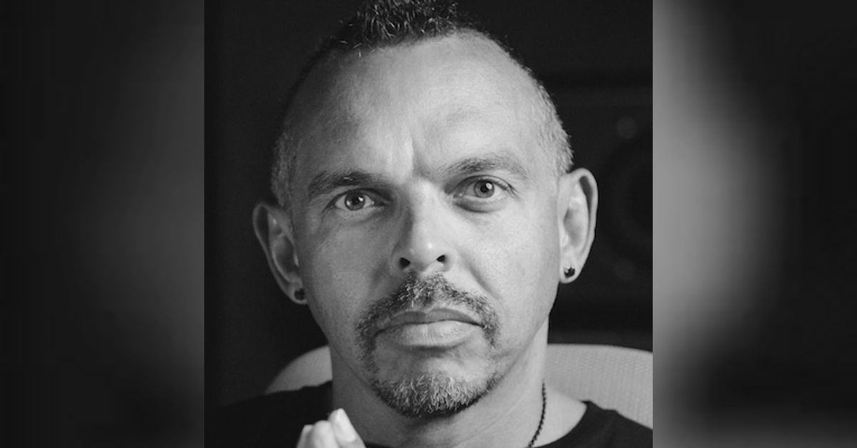 Ronnie Lee, Holocryptics | Sixteen:Nine - All Digital Signage, Some Snark