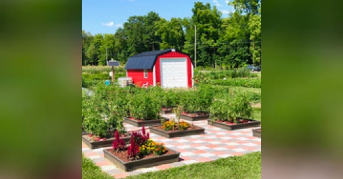 Episode 42: Chuck and Sandy Dailey from Growing Common Ground Farm | SpadeSpoonSoul