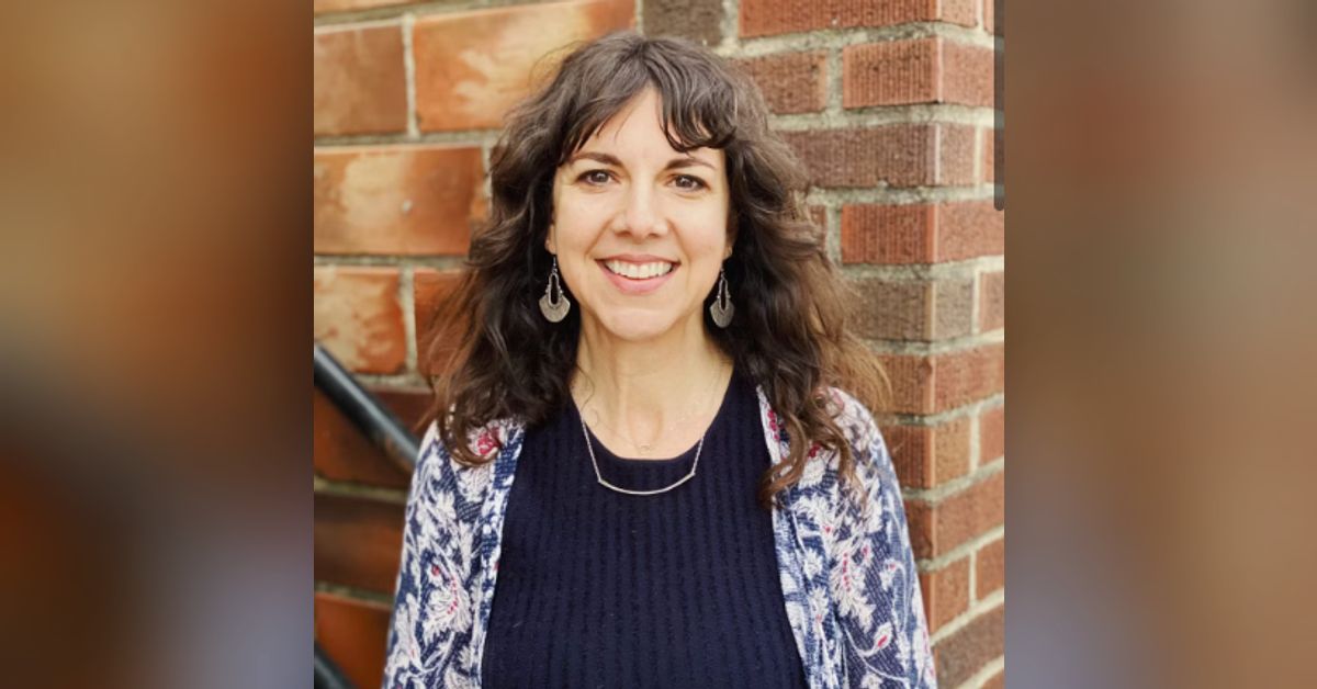 Rhymes With... The Getup - Lisa Lantz | Rhymes With Decorah