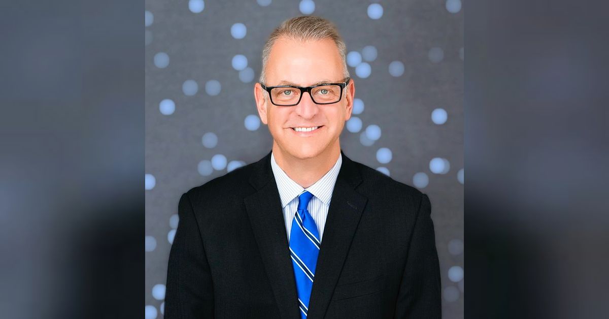 S7-Ep21: Management vs Leadership: How Coaching Skills Make a ...