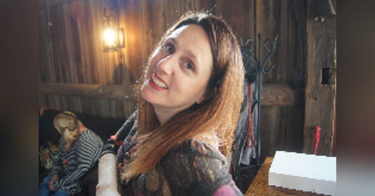 Episode 54: Women, Wine and Whiskey With Liysa Callsen | LaughBox