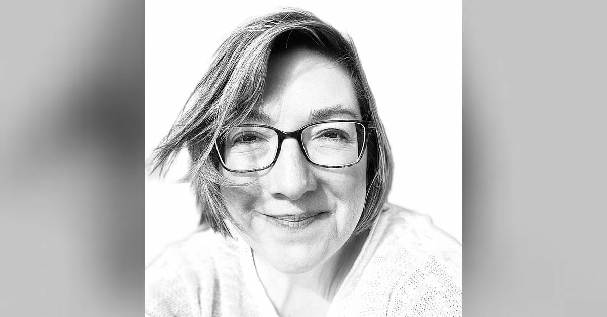 369: Beth Buelow - Beyond the Label: Exploring Creative Identity in ...