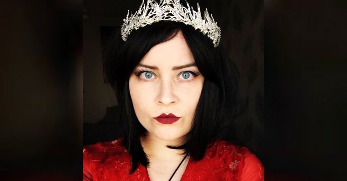 Episode 15 - Siân Esther Powell - Lady Charlotte Guest and the ...