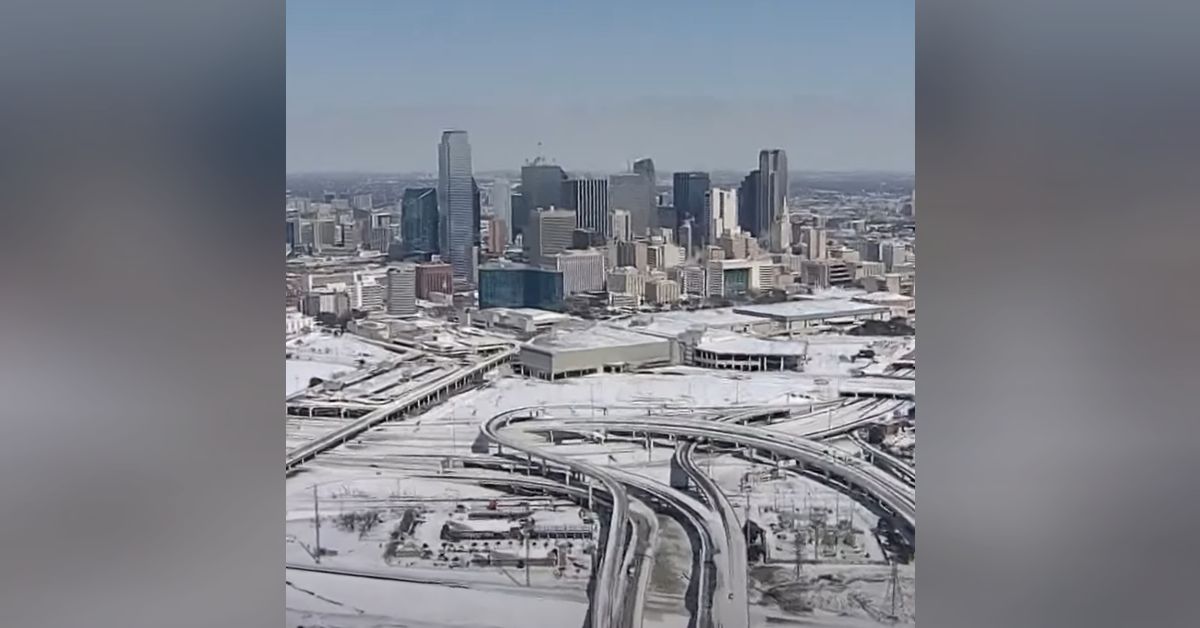 Episode 178 - Messing with Texas, featuring Kate Aronoff | Left Anchor