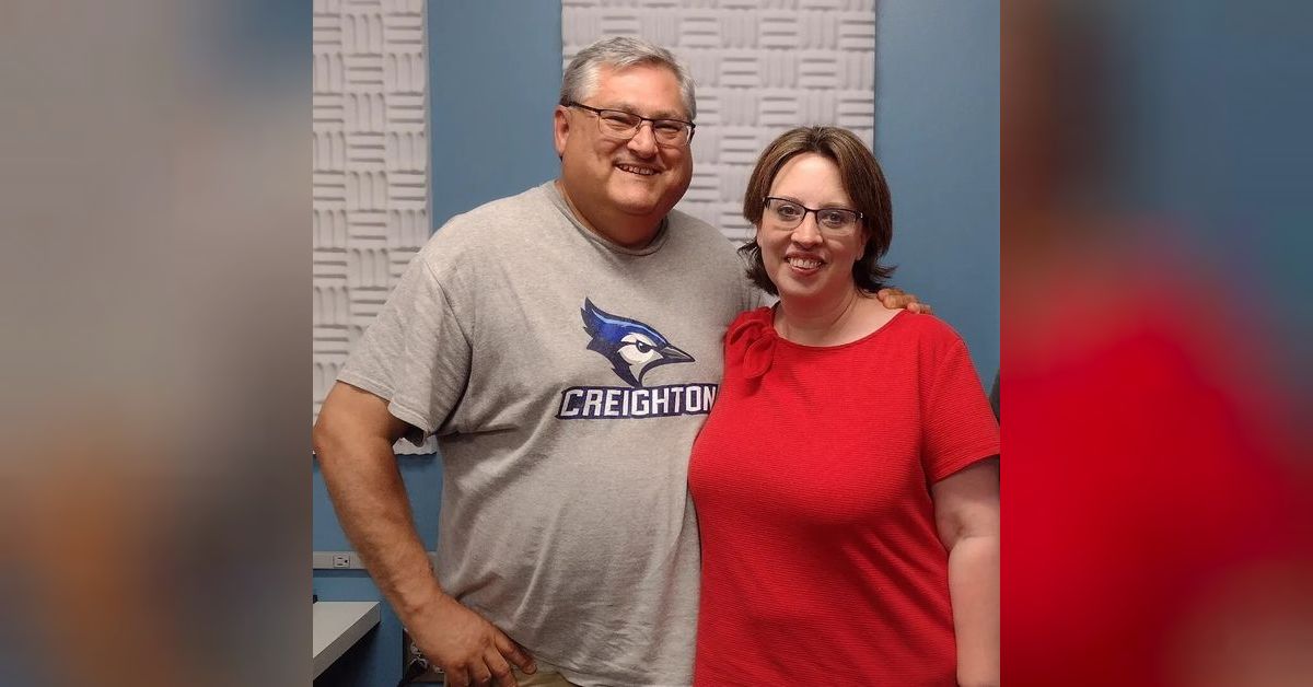 Tim and Lisa Trudell The Walking Tourists | Faturday Omaha