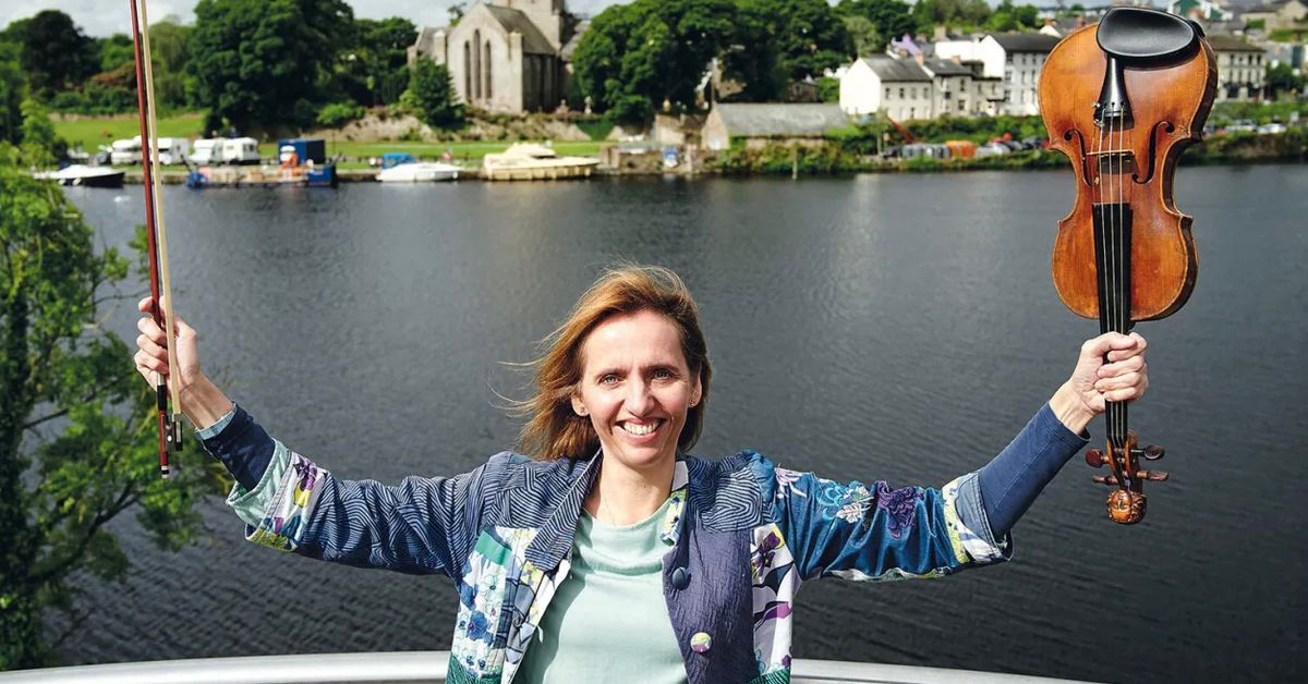 INTERVIEW HIGHLIGHTS -Katherine Hunka- | Scariff Bay Community Radio ...