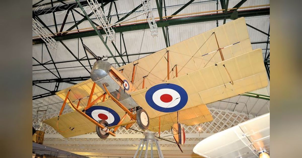The Vickers F.B.5 Gunbus, and the first 'fighting squadron', RFC ...