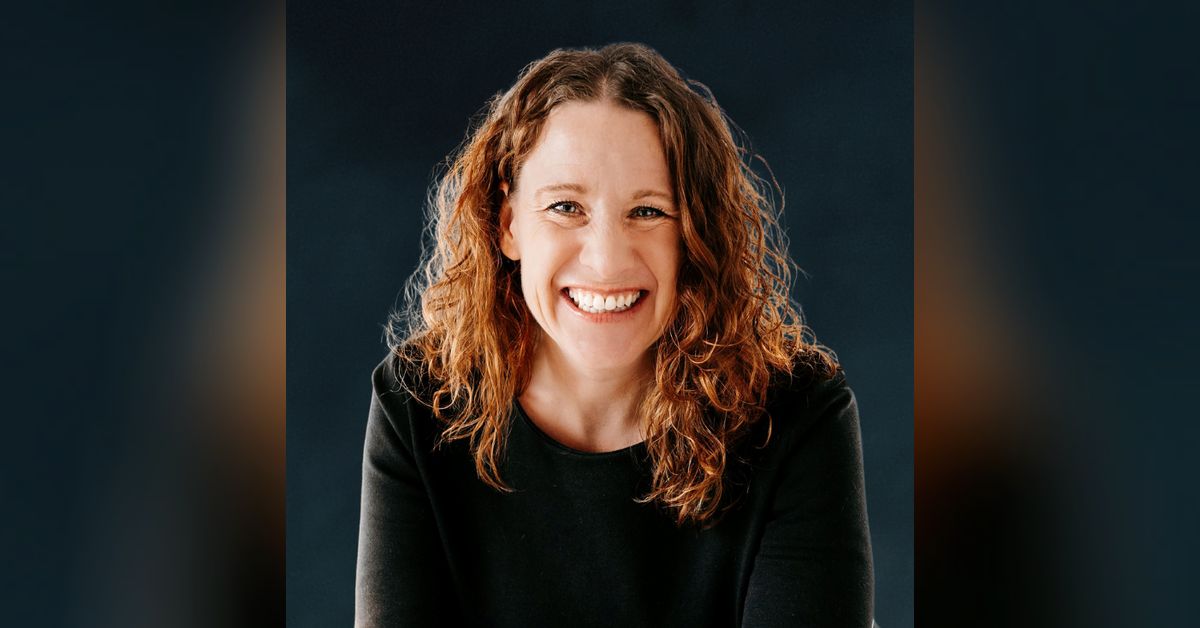 Management Secrets For The Hybrid Workplace with Kari Smith | Future Of ...