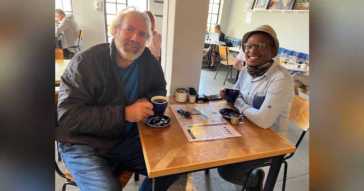 Jaco Strydom gesels met Sandile Mnisi | Moeilikheid is ons besigheid ...