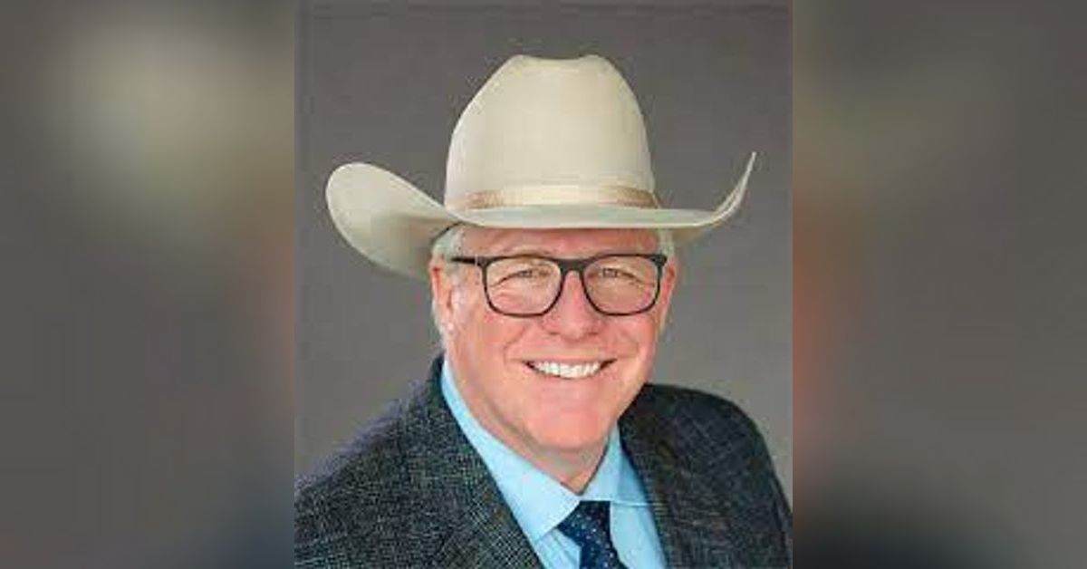 86 - Characters in Livestock - Lee Leachman | Toplines and Tales