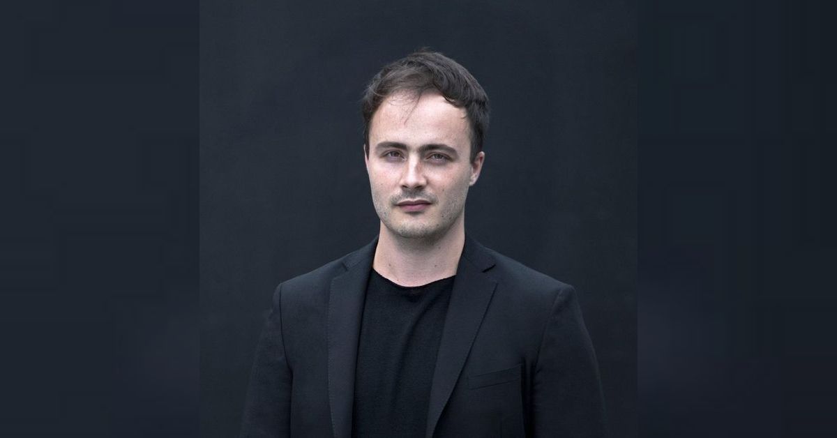 Episode 43 - Ben Gernon | a mic on the podium