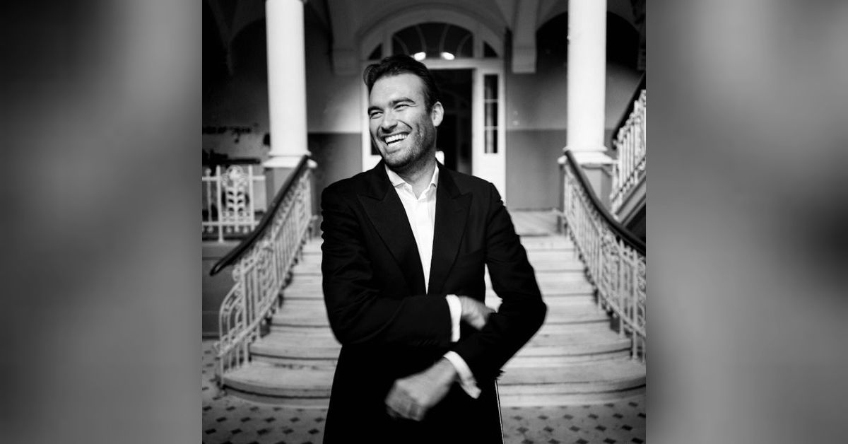 Episode 144 - Boian Videnoff | a mic on the podium